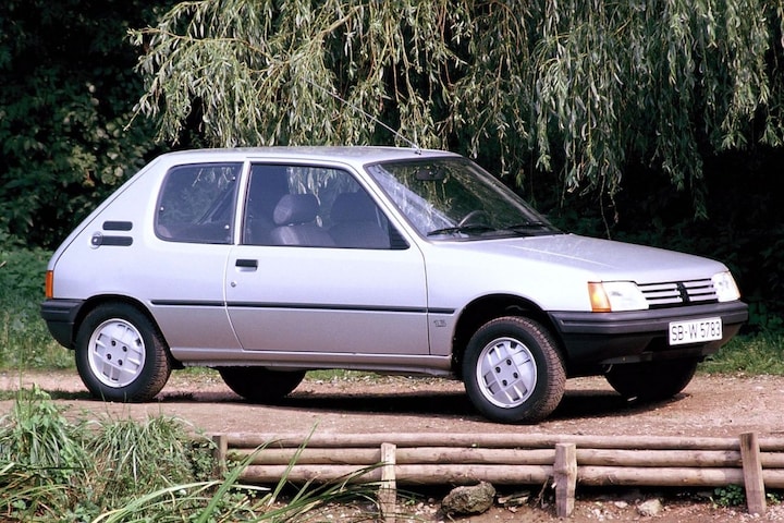 Peugeot 205 XE 1.1 (1986) review - AutoWeek