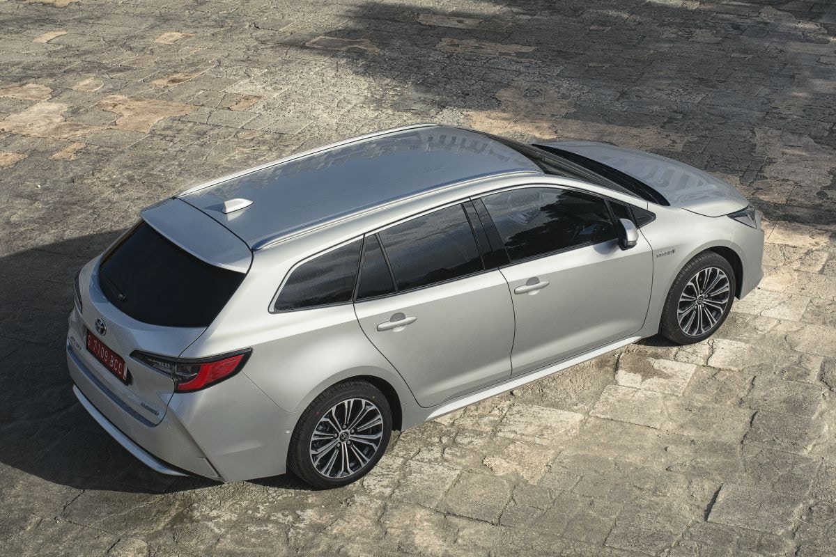 Toyota Corolla Touring Sports 1.8 Hybrid First Edition prijs en