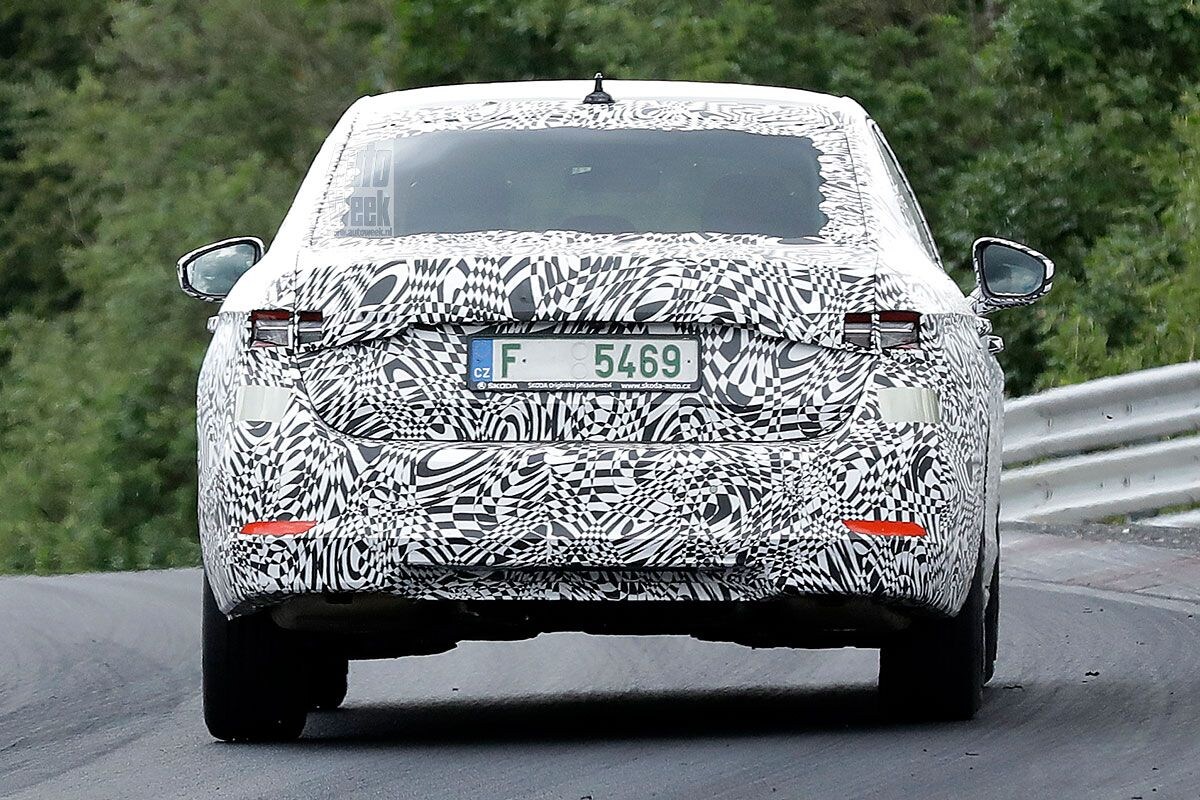 Skoda Superb: slim alternatief voor Passat op de Nürburgring