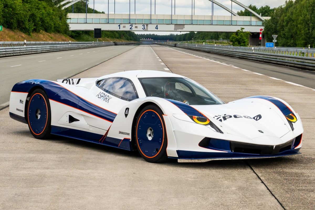 Zien: De snelste elektrische auto ter wereld in actie - AutoWeek