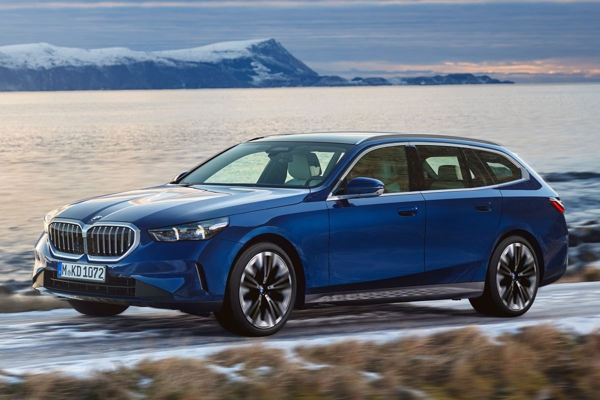 Nieuwe motoren voor BMW 5-serie Touring en elektrische i5 Touring