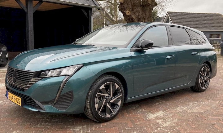 Peugeot 308 SW Allure Pack Business 1.2 PureTech 130 (2023) review